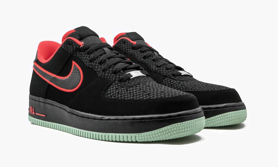 Adidas Yeezy – Sneakers Outlet Co